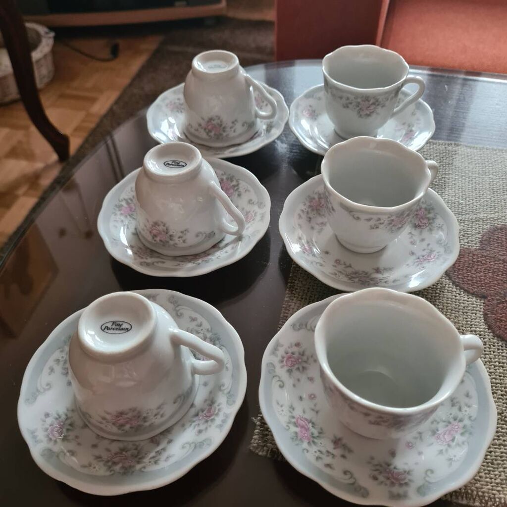 Nove šoljice za kafu, porcelan, bez kutije