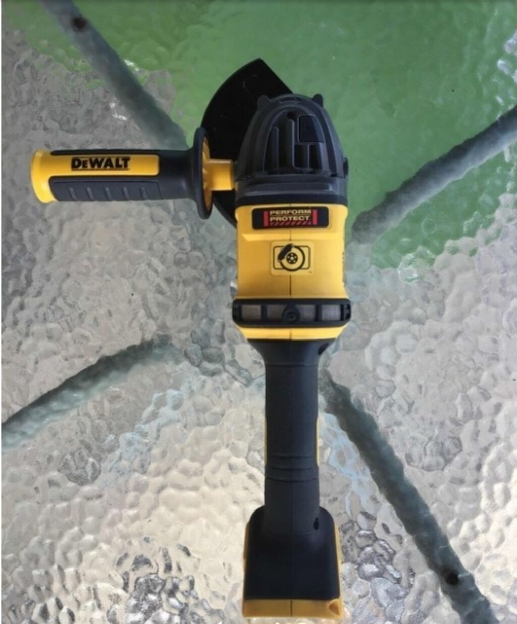 DeWalt DCG414 (Kao novo - nekorišćeno) Mašina nova bukvalno