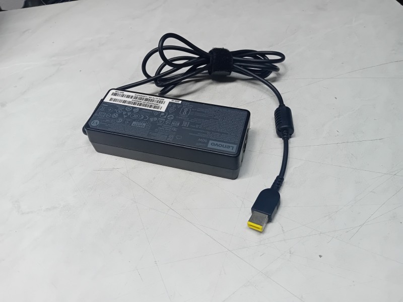 Lenovo Punjac Adapter 20V - 4,5A 90W četvrtasti konekto