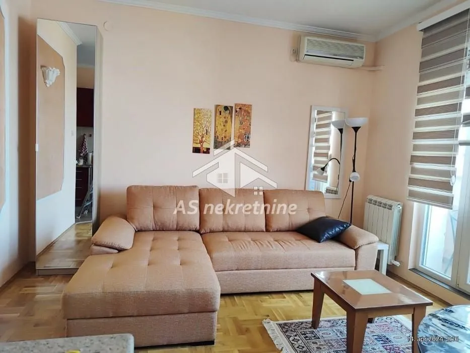 Izdavanje, dvosoban stan, 42m2, Crveni Krst, Beograd