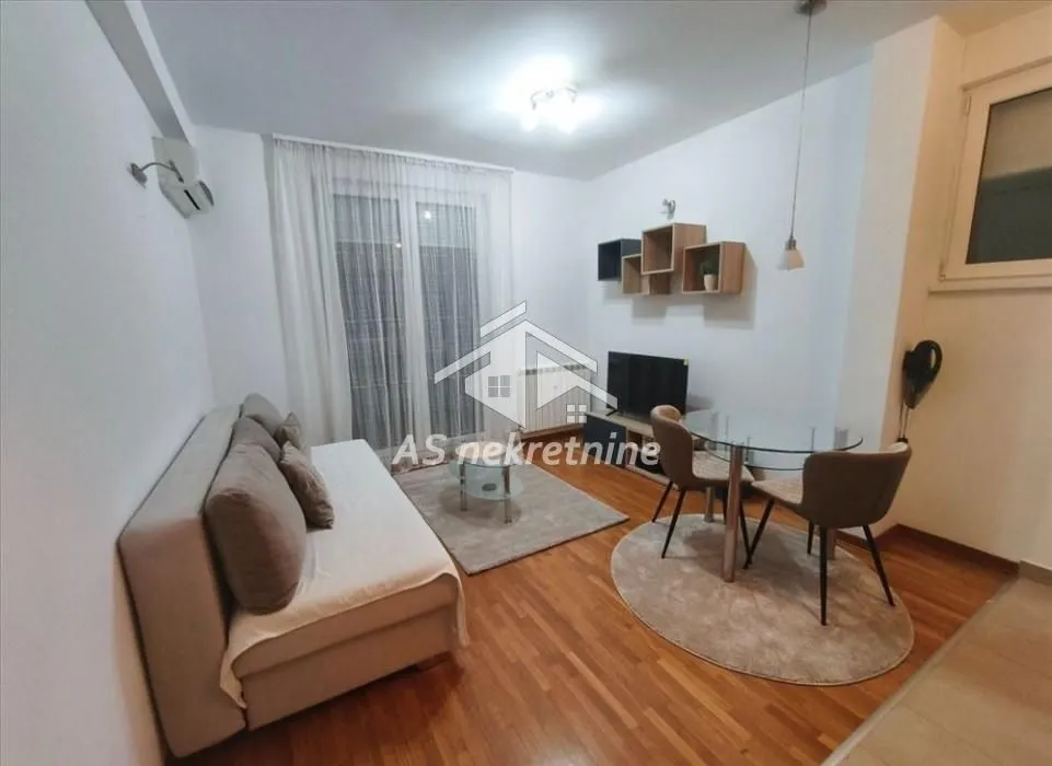 Izdavanje, dvosoban stan, 40m2, Lekino Brdo, Voždovac, Beograd