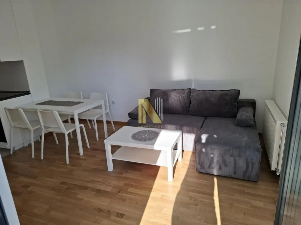 Izdavanje, dvosoban stan, 41m2, Bulevar Oslobodjenja, Novi Sad, Novi Sad