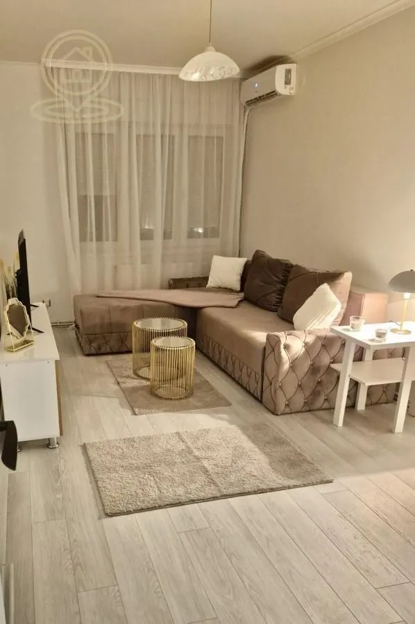 Izdavanje, dvosoban stan, 55m2, Palata Pravde, Beograd