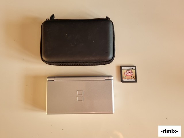 Nintendo DS lite