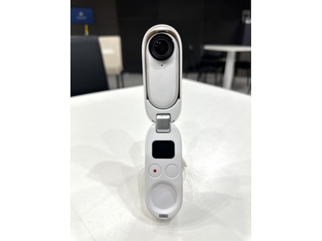 Insta360 go 2