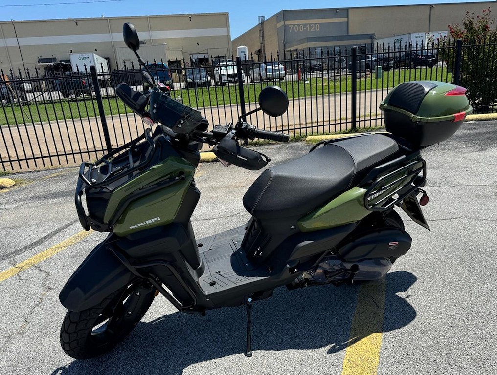 Brand new Vitacci tank 200 efi scooter