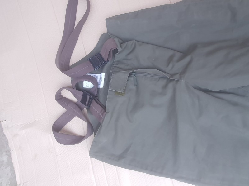 GoreTex pantalone za preko uniforme-odela.