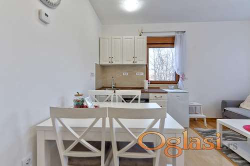 Izdajem apartman Osmica Zlatibor