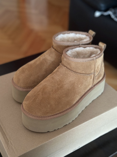 UGG Ultra Mini