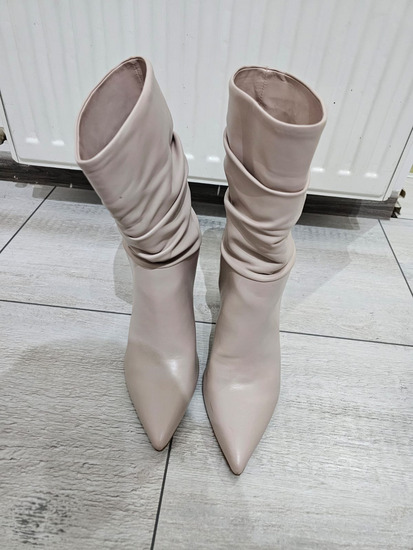 NINE WEST čizme br 39