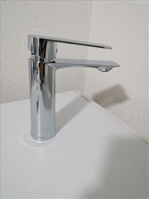 Dubeca slavina za lavabo Elegance novo