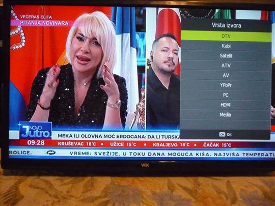 LED TV 24 inc -50cm na 12V iz Akumulatora , za vik