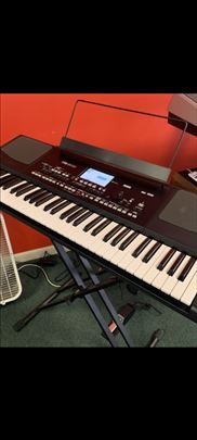 Korg pa 300