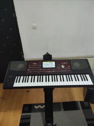 Korg PA 700 - odlično stanje!