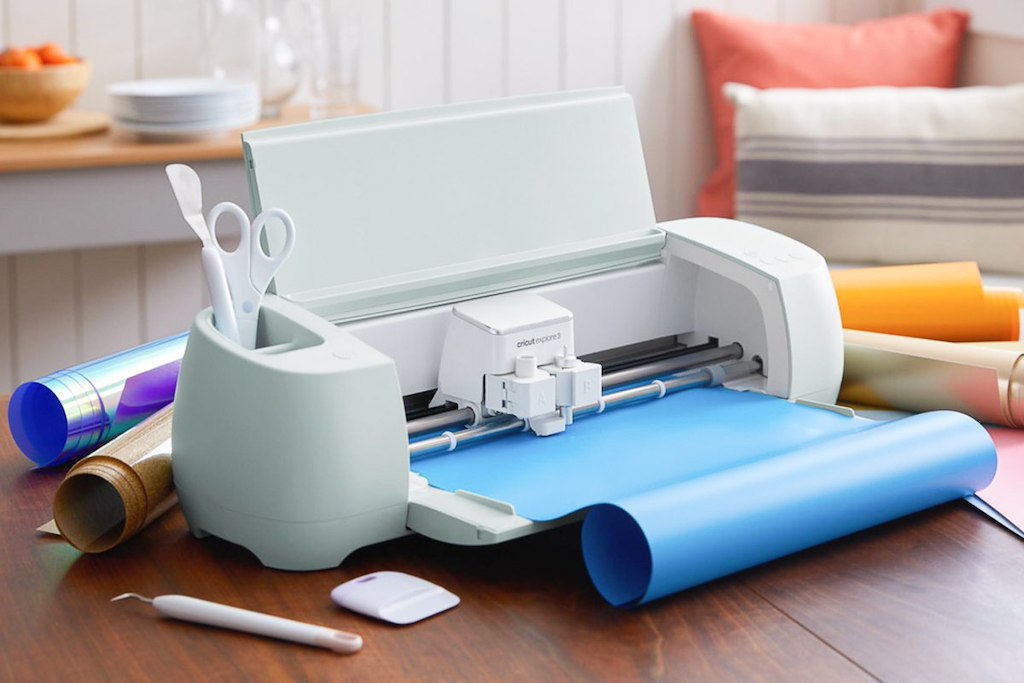 Cricut Explore 3 + gratis set podloga