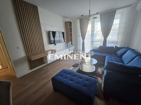 Savski venac, Beograd na vodi, Luke Ćelovića Trebinjca, 2.0, 54m2, 1000 EUR