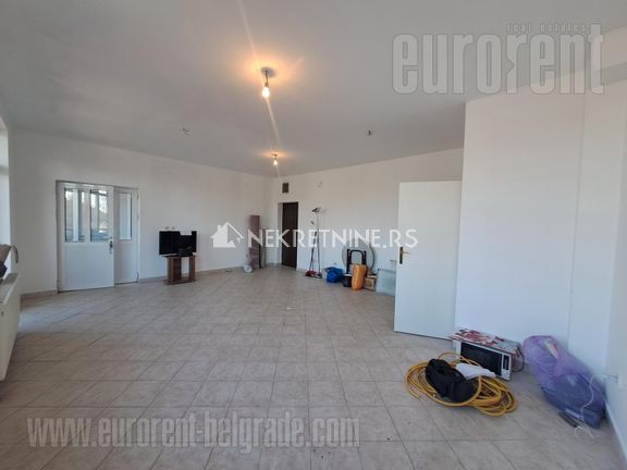 #48534, Izdavanje, P.P., ŽARKOVO, 400 EUR