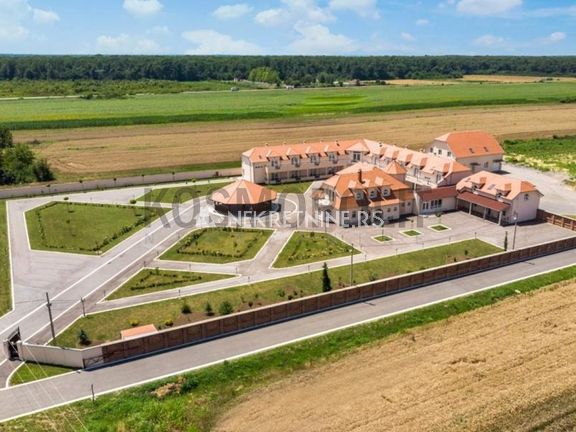 Surčin, Progar, Vlade Obradovića Kamenog , Poslovni objekat, 2000m2, 1800000 EUR