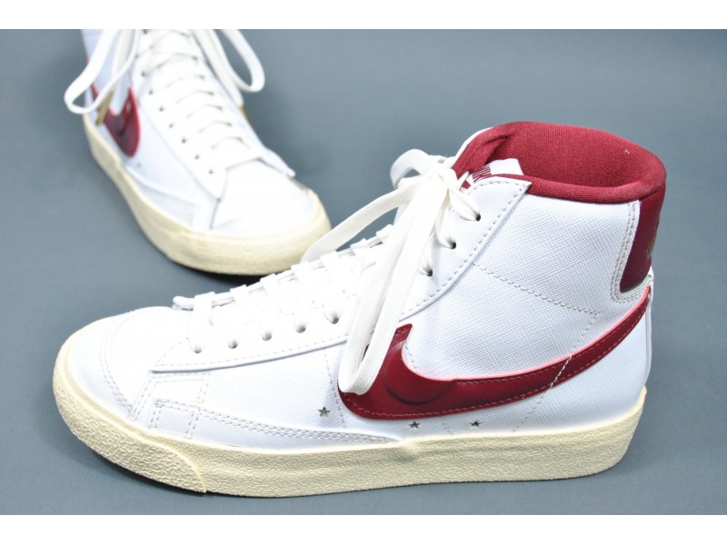 NIKE BLAZER-br.38