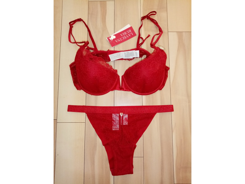 WOMENS"SECRET vrhunski komplet ves S / 80B NOVO