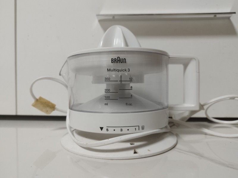 BRAUN cediljka za citruse /model4161 20W snage