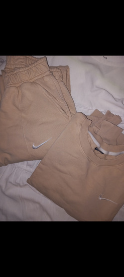 Nike komplet trenerka S/M