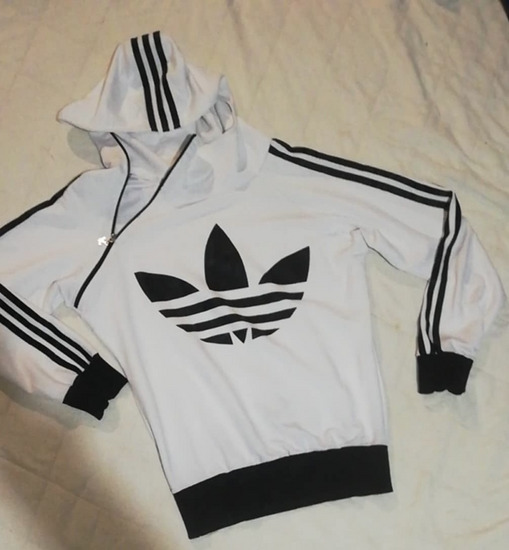 Adidas duks