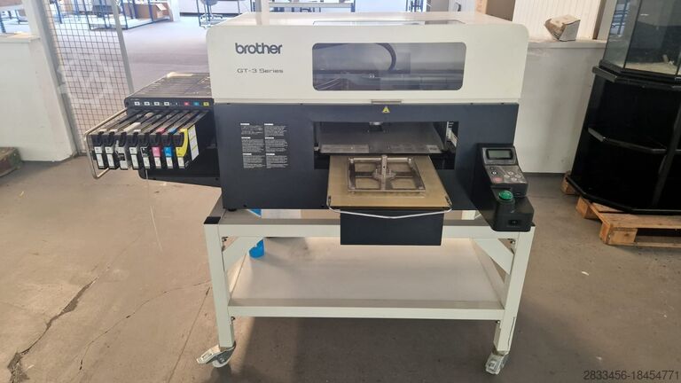 Digitalni
Textildirektdrucker Brother GT-3 Mit Untergestell