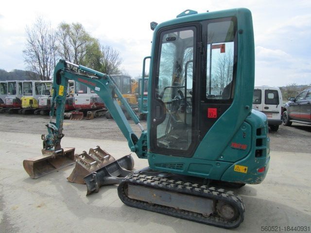 Mini bageri
Takeuchi TB216 - POWERTILT + Schnellwechsler + 3 Löffel