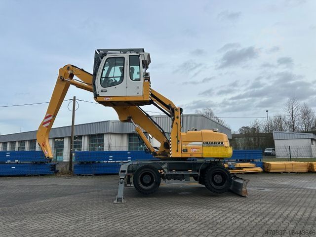 Mobilni bager
LIEBHERR A 316 / hochfahrbare Kabine / Pratzen + Schild