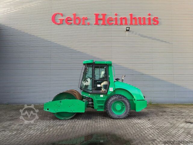 Valjak za gume
Ammann ASC 70 HD