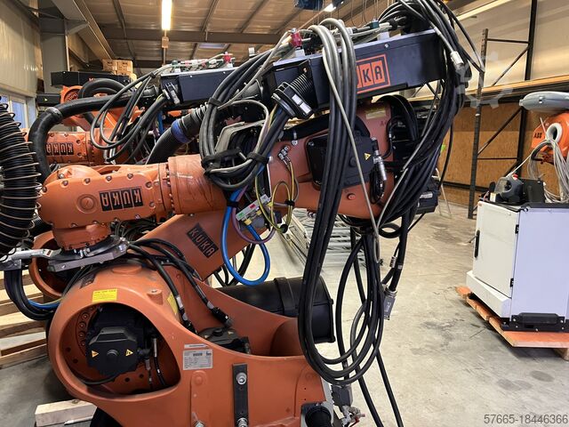 Industrijski robot
KUKA KR200 COMP. KRC2 ED05