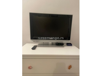 Philips tv . dijagonala 70 cm, tanak ekran , malo koristen, ispravan