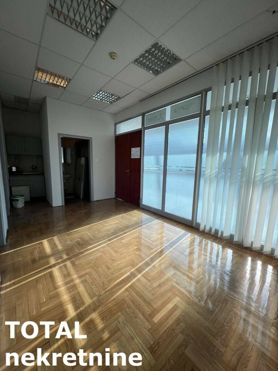 LOKAL NOVI SAD, 130000€