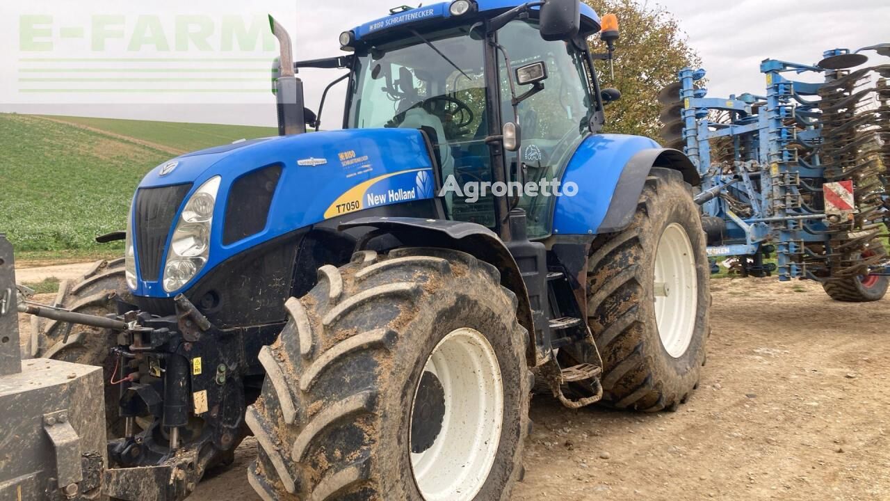 New Holland T7050 traktor točkaš