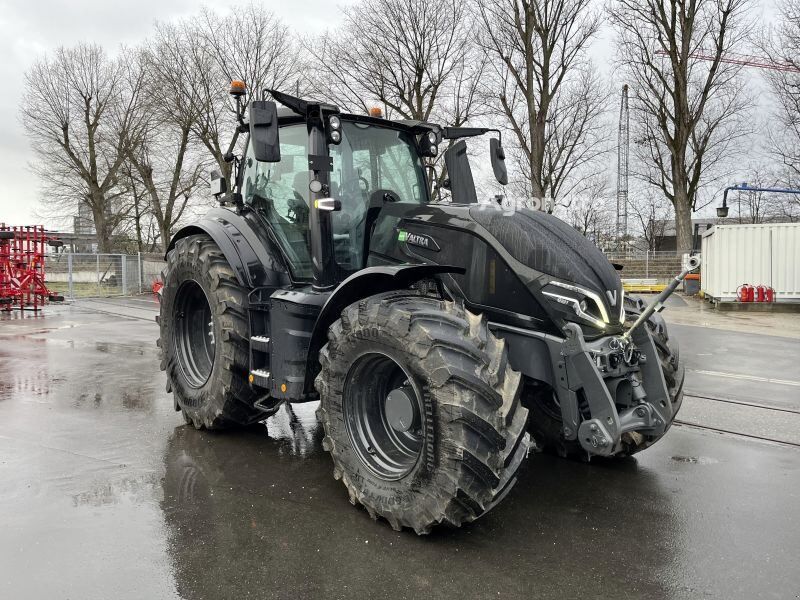 Valtra Q 305 traktor točkaš