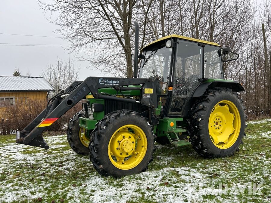 Prodaje se John Deere 1950 traktor točkaš na aukciji