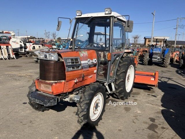 Kubota TRACTOR(Kubota) traktor točkaš