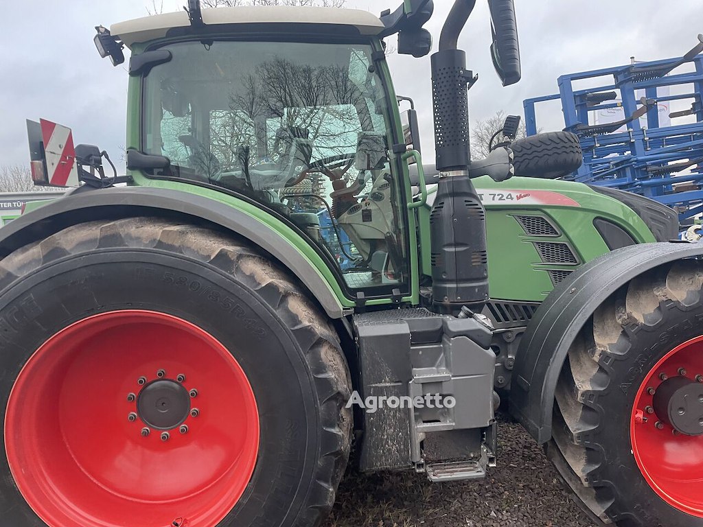 Fendt 724 Power traktor točkaš