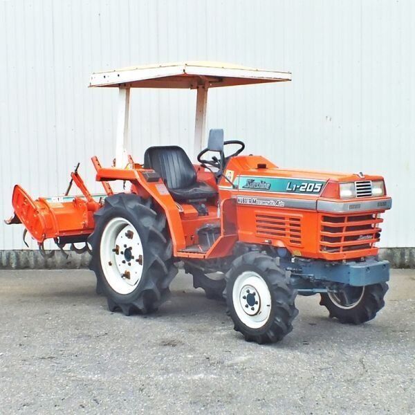 Kubota TRACTOR(Kubota) mototraktor