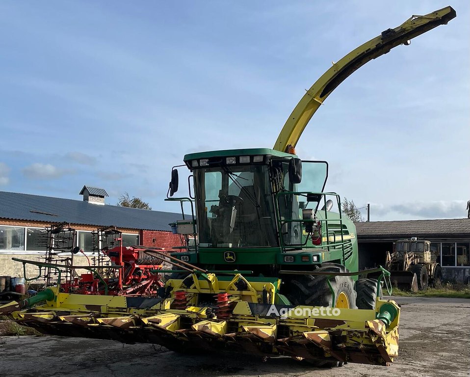 John Deere 7400 kemper krmni kombajn