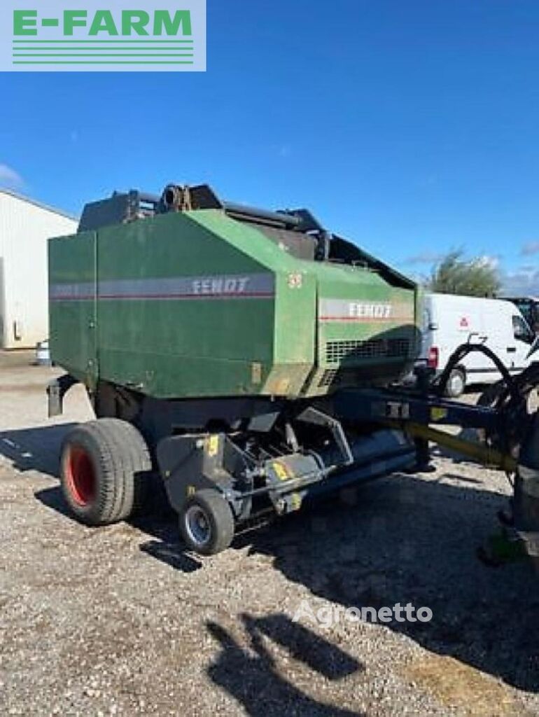 Fendt 2900v balirka za četvrtaste bale