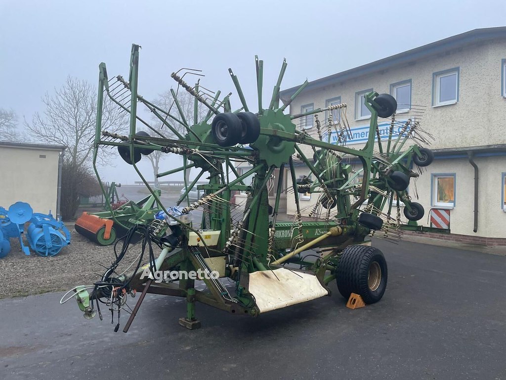 Krone KS 12.5 / 4x13 prevrtač sena