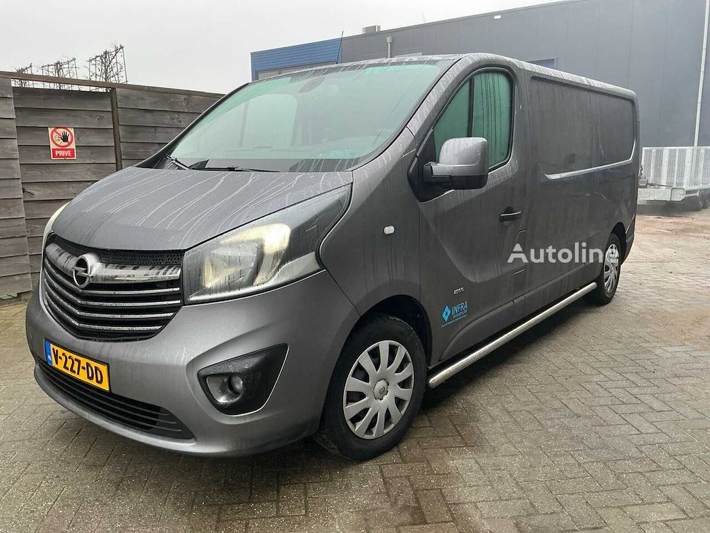 Prodaje se Opel Vivaro minibus furgon na aukciji