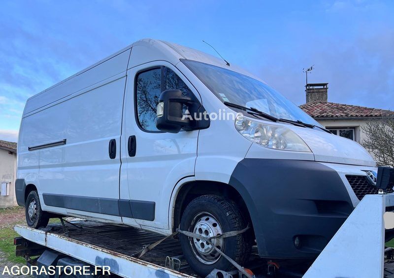 Prodaje se Peugeot BOXER minibus furgon na aukciji