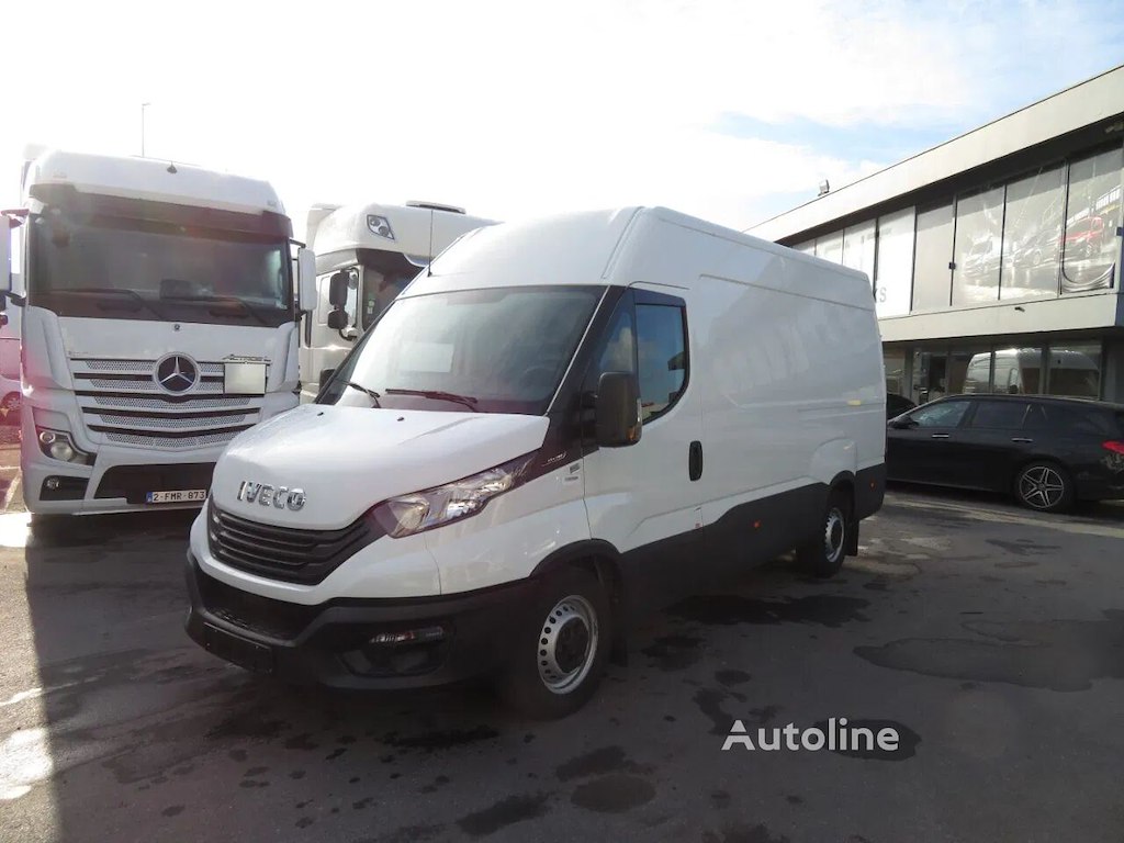 IVECO DAILY 35 S 16 minibus furgon