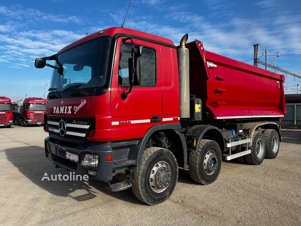 Prodaje se MB ACTROS 4141 K 8X6 kiper na aukciji