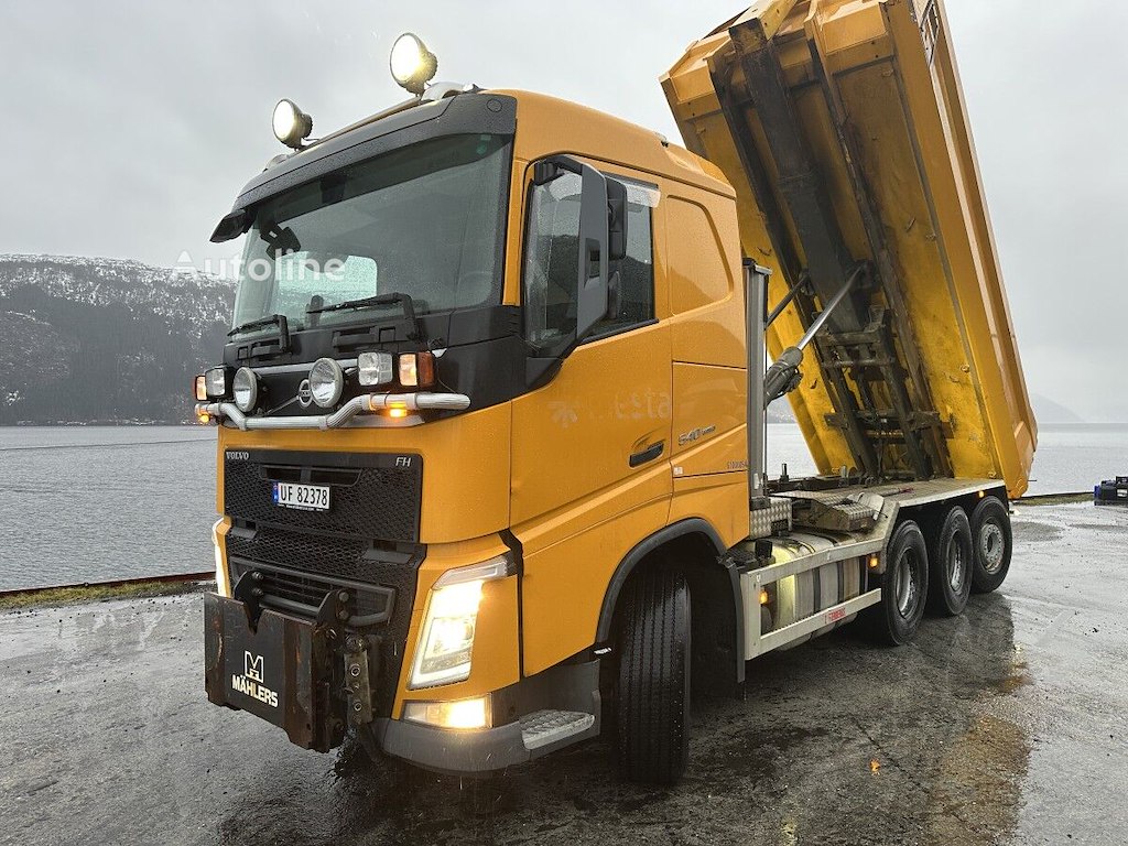 Prodaje se Volvo FH 8X4 32 tonn Tridem Krokbil, brøyterigget kiper na aukciji