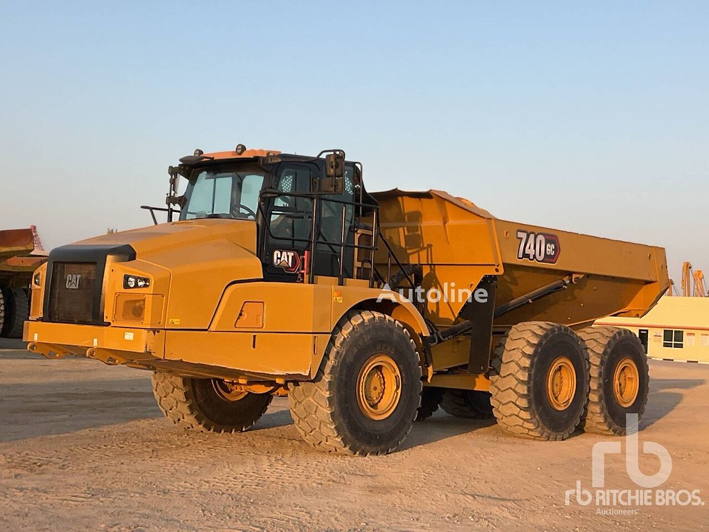 Prodaje se Caterpillar 740GC kiper na aukciji