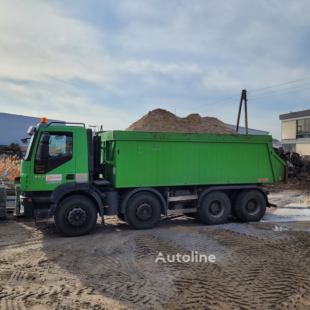 IVECO Trakker 360 kiper